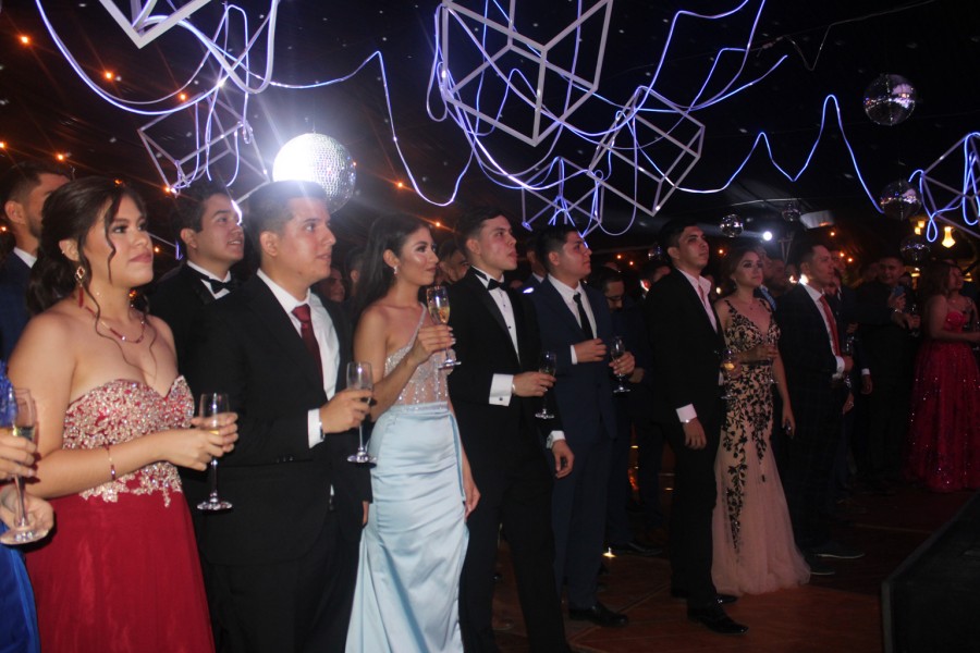 Dos 8 | Graduación de Ingeniería Civil UdC